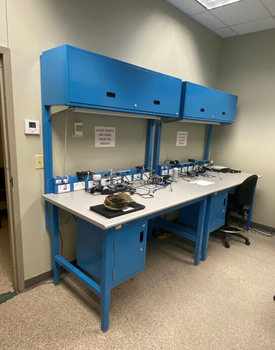 Industrial Workbench - Shop Heavy-duty Workstations